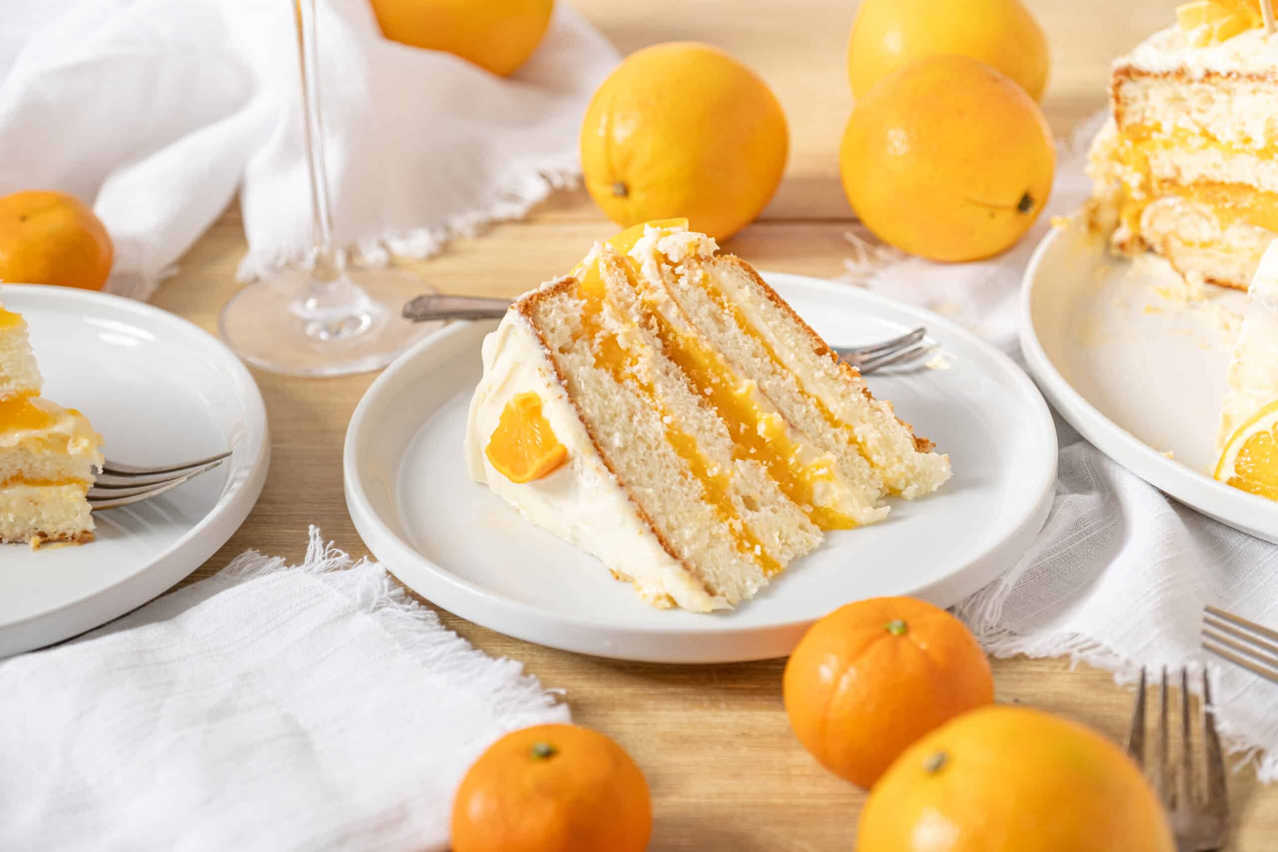 New Year's Champagne Cake - Big Recipe